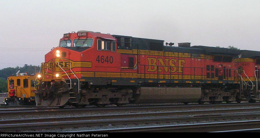 BNSF 4640